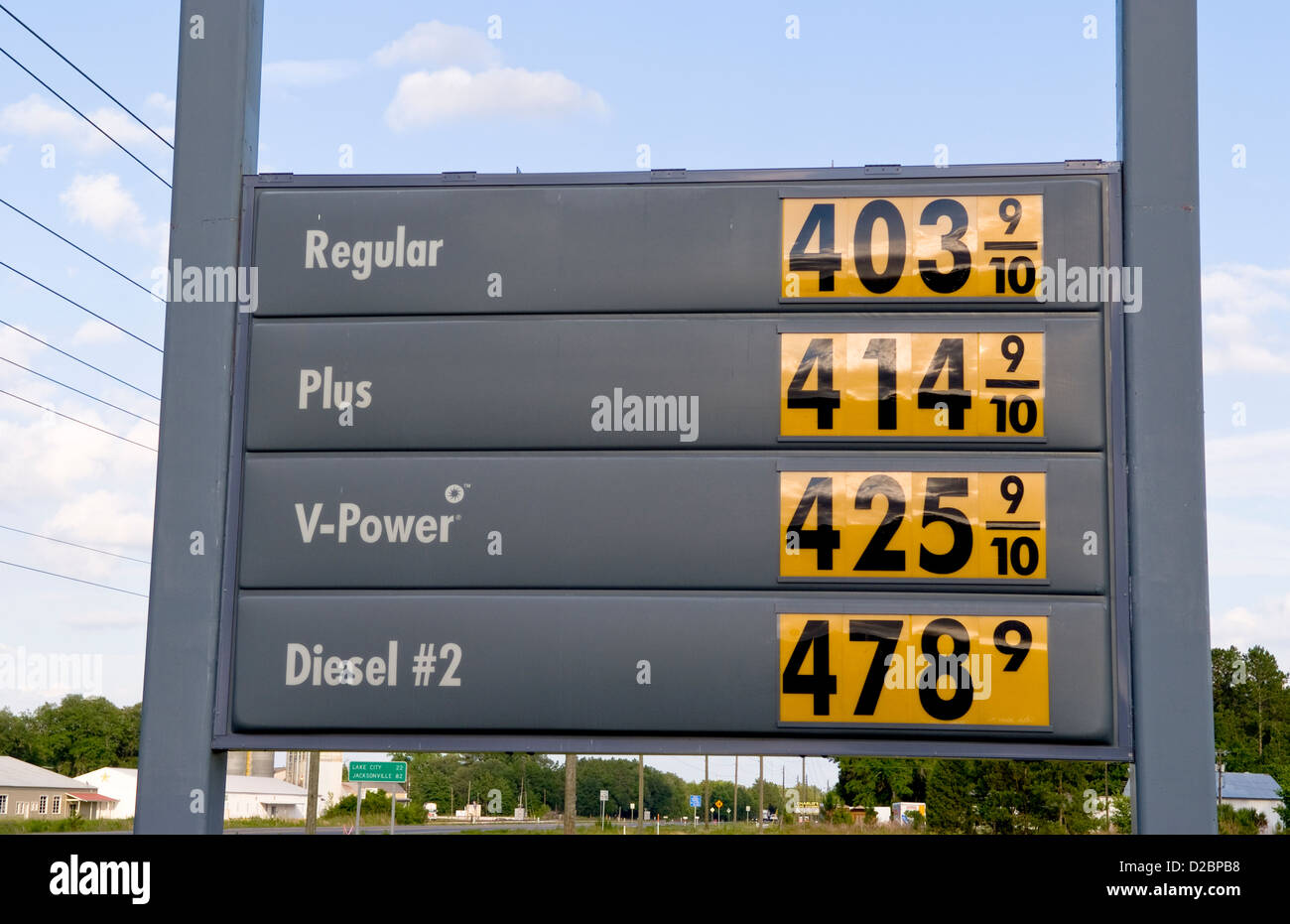 Black and white gas station hi-res stock photography and images - Alamy