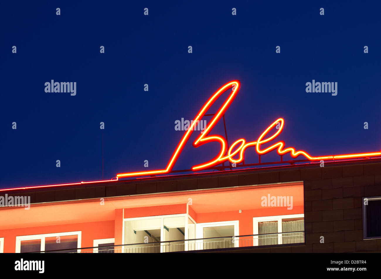 Haeuserdach sky glow hi-res stock photography and images - Alamy