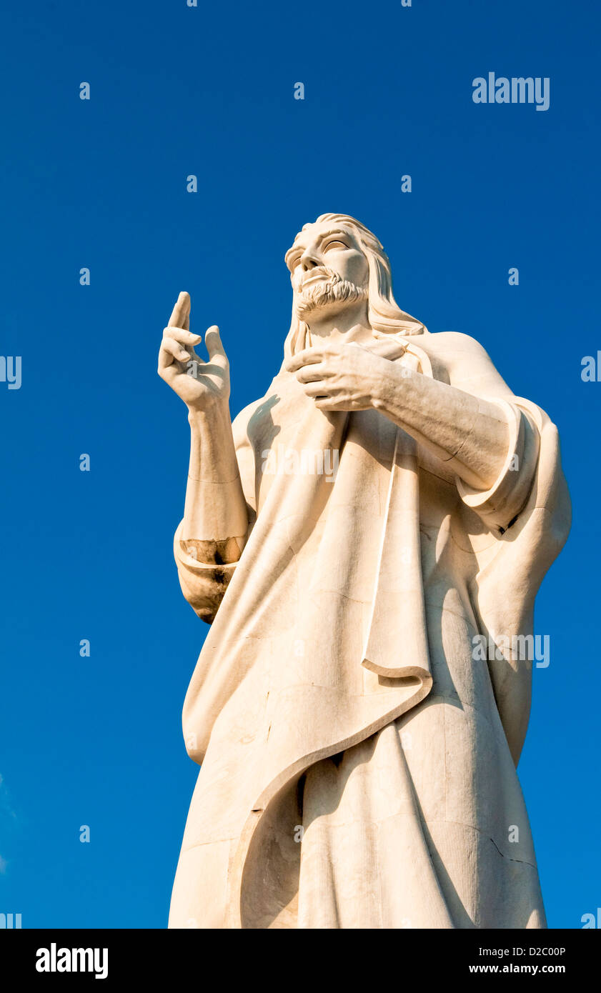 Black christ statue hi-res stock photography and images - Alamy