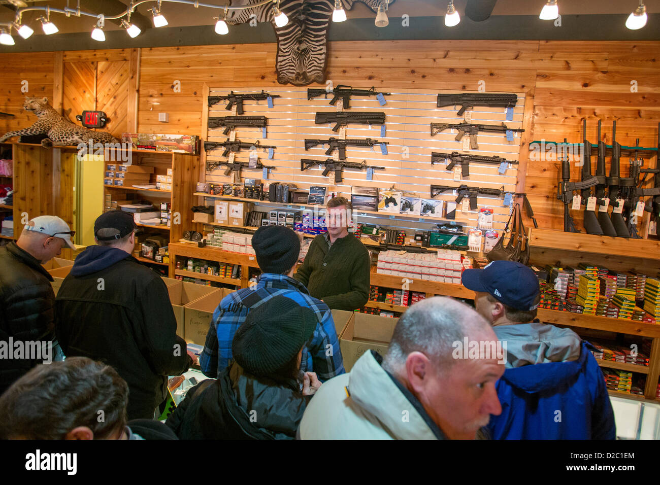 Assault weapons hi-res stock photography and images - Alamy