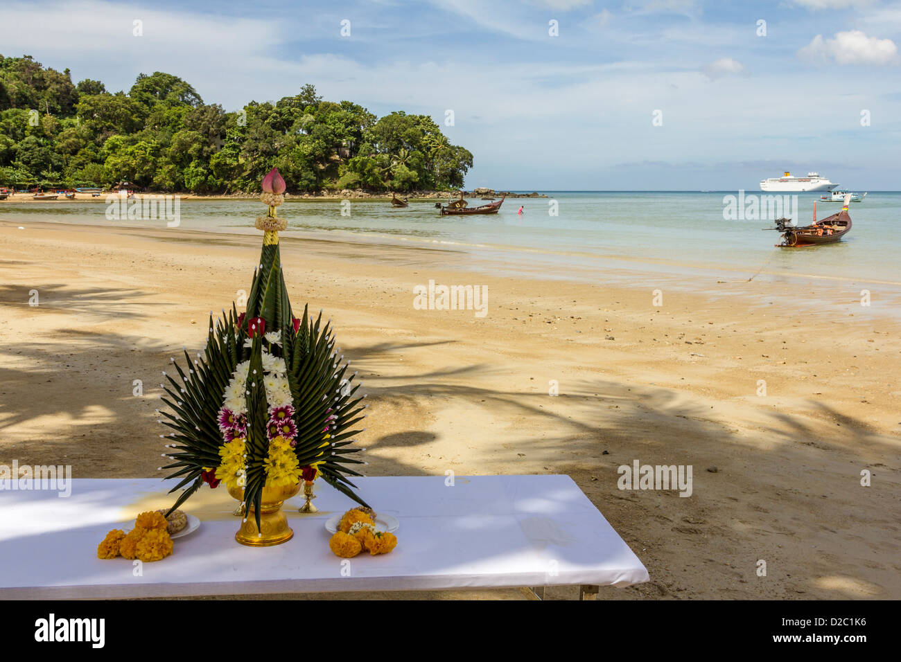 Welcoming flower decoration for cruise ship passengers visiting Phuket ...