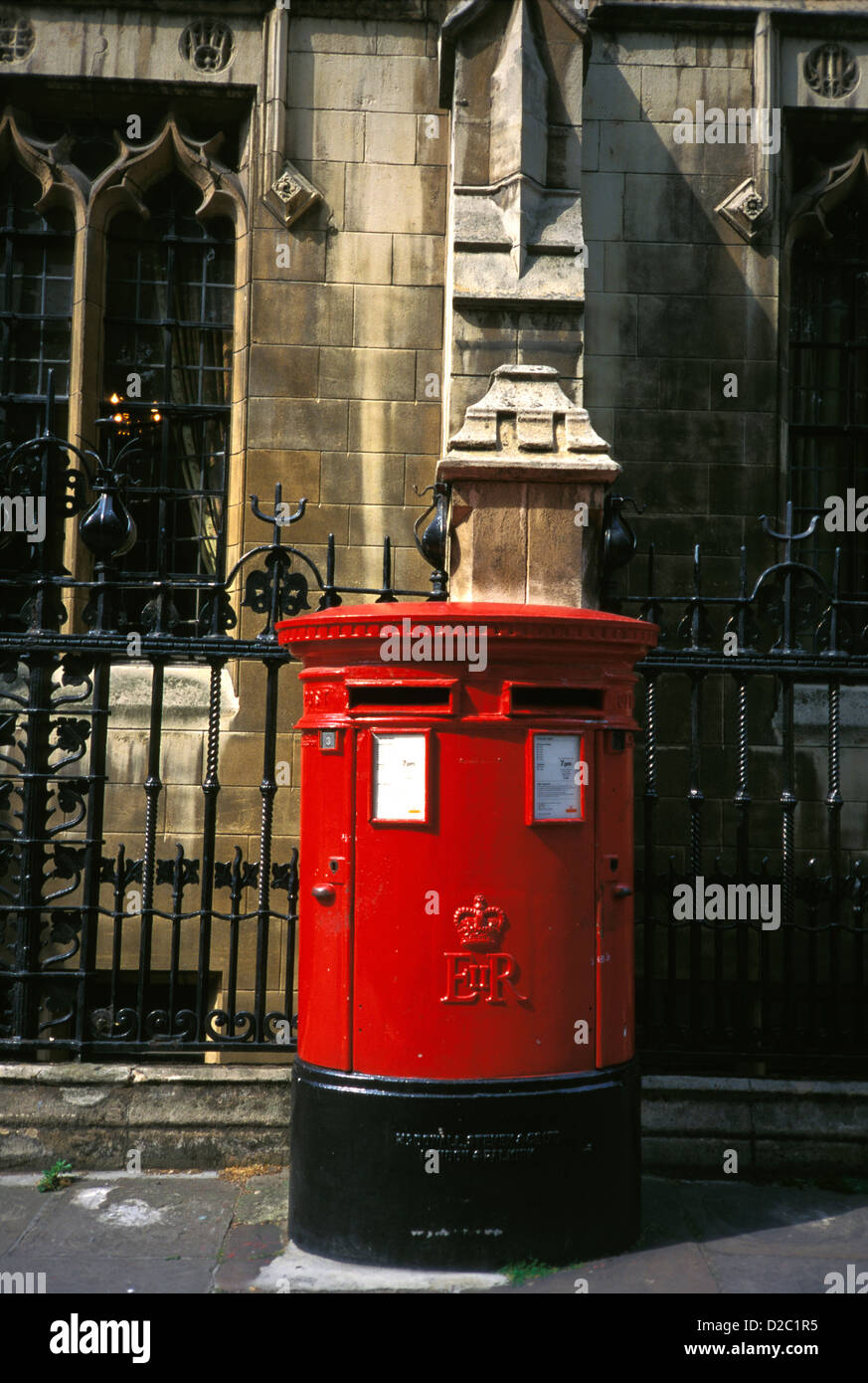 London mailbox hi-res stock photography and images - Alamy