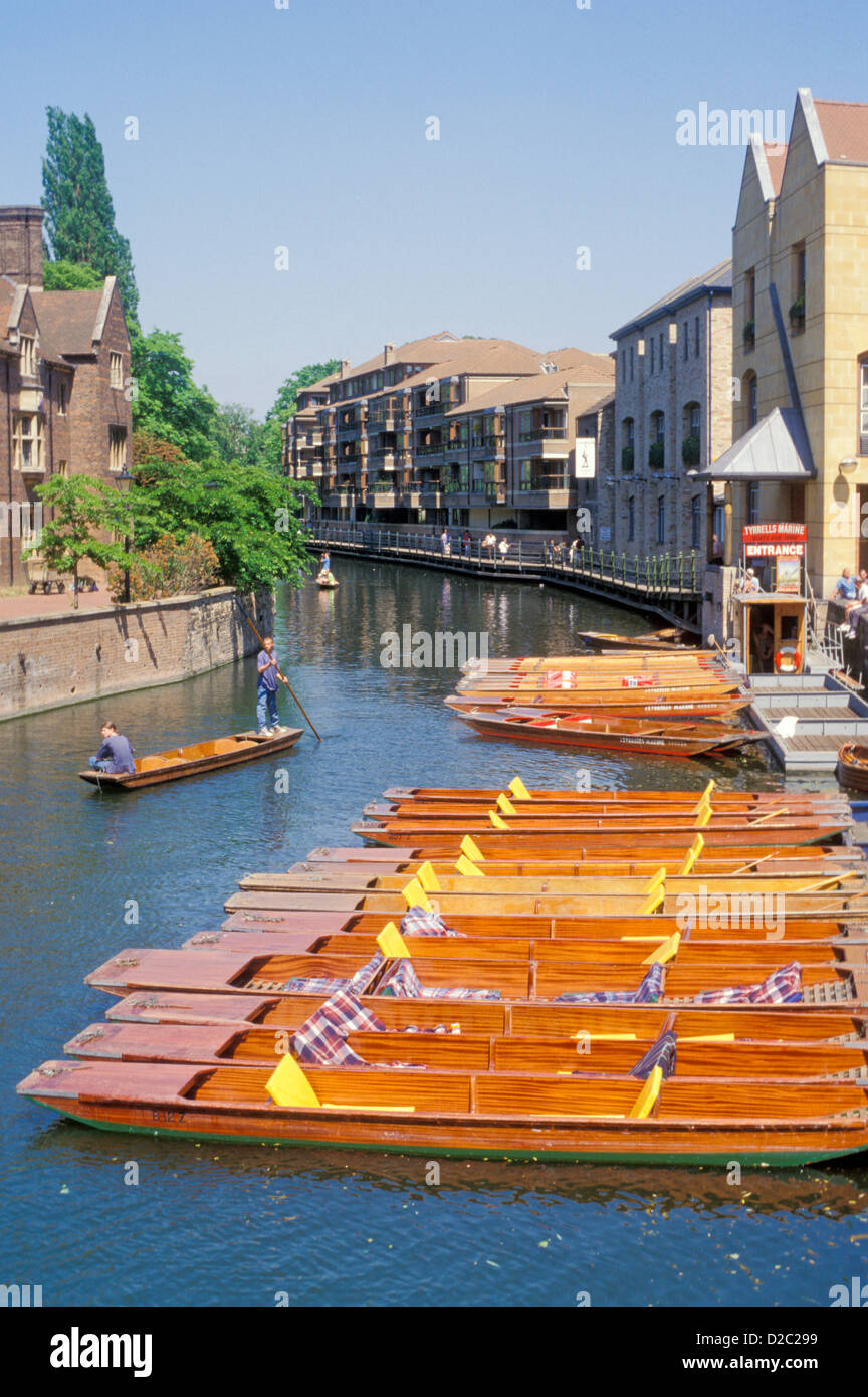 Cambridge boats hi-res stock photography and images - Alamy
