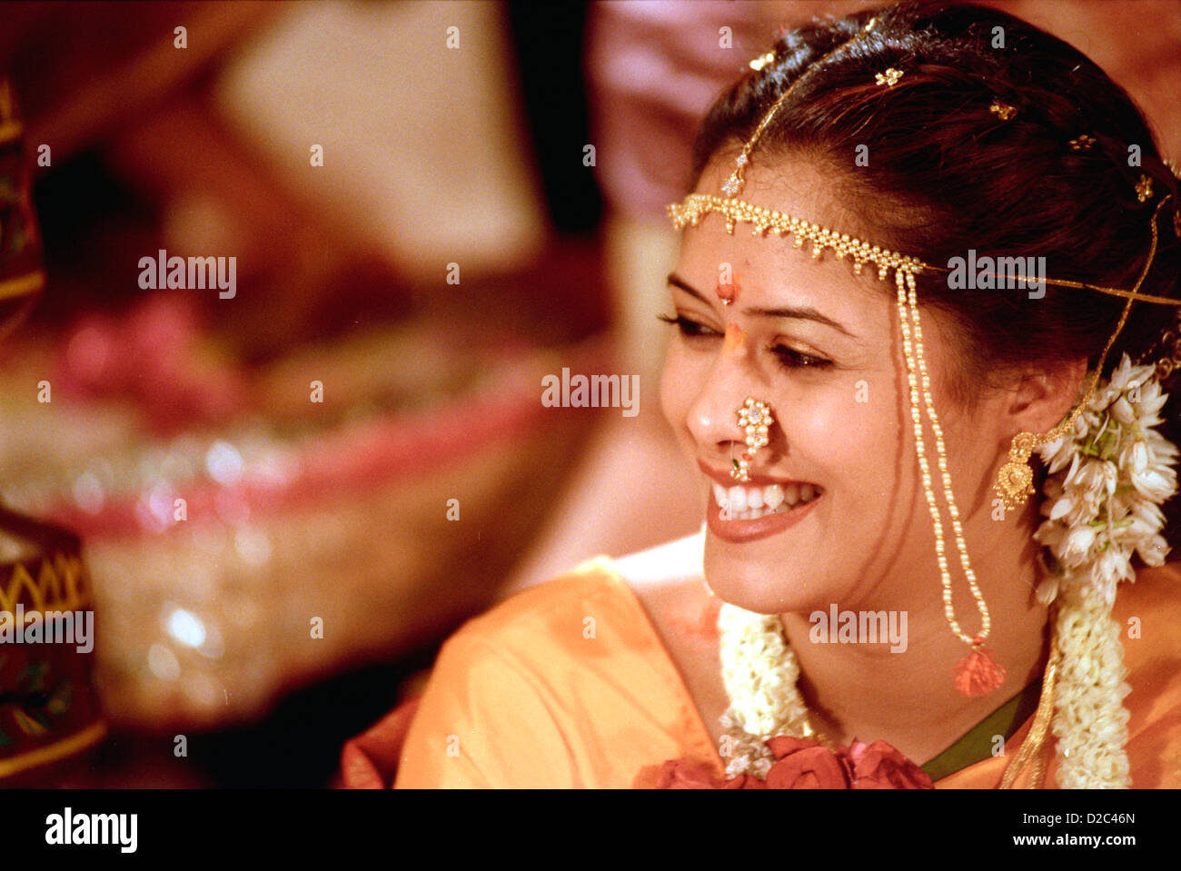 Indian wedding bride dressed in sari hi-res stock photography and ...
