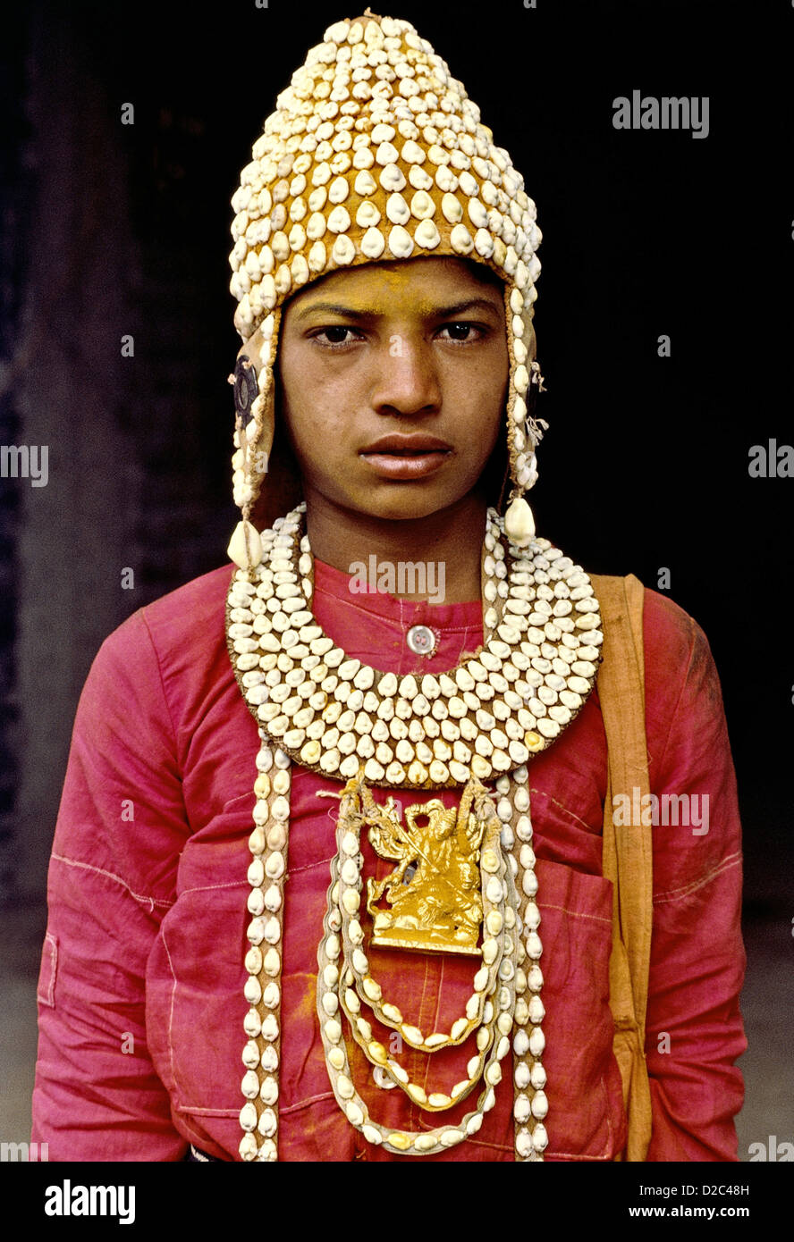 A Young Gondhali Wearing Traditional Dress High Resolution Stock ...