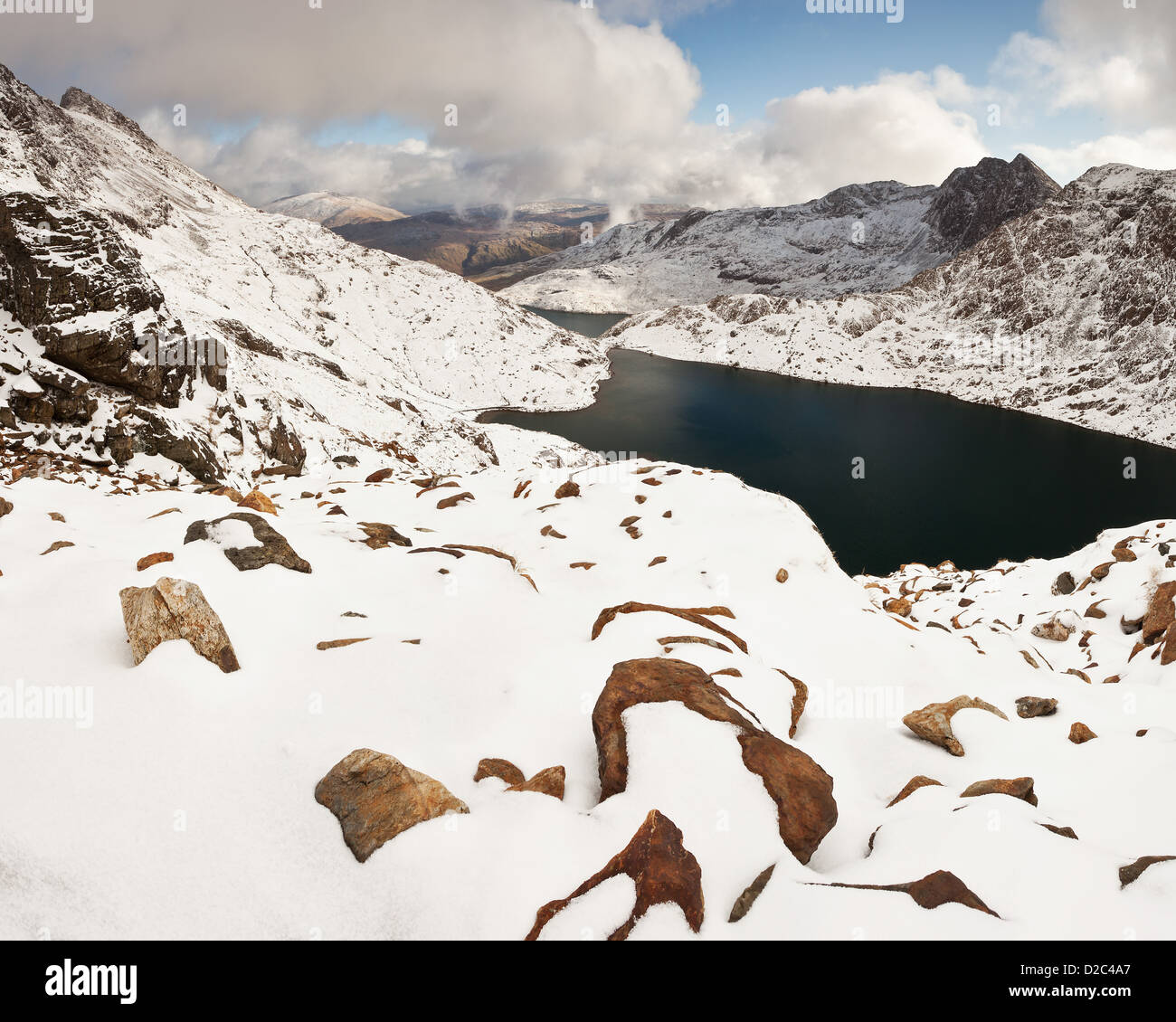 Snowdon winter landscape hi-res stock photography and images - Alamy