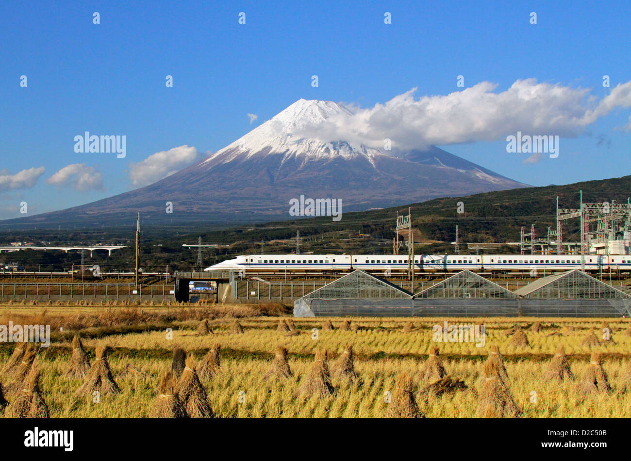 Mount Fuji and Tokaido Shinkansen series 700 Shizuoka Japan Stock Photo - Alamy