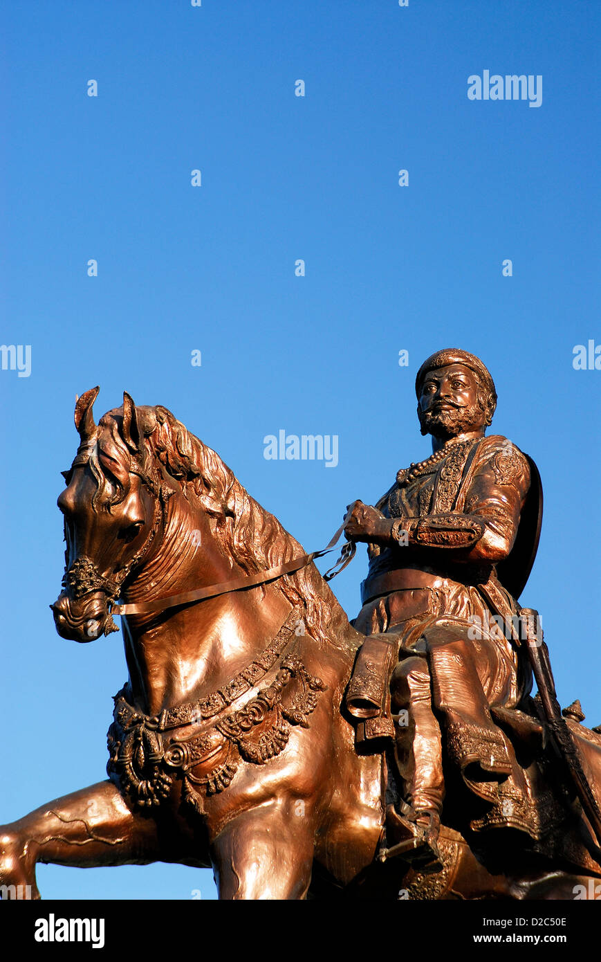 Bronze Shivaji Statue Parbhani District At Beed, Maharashtra, India ...