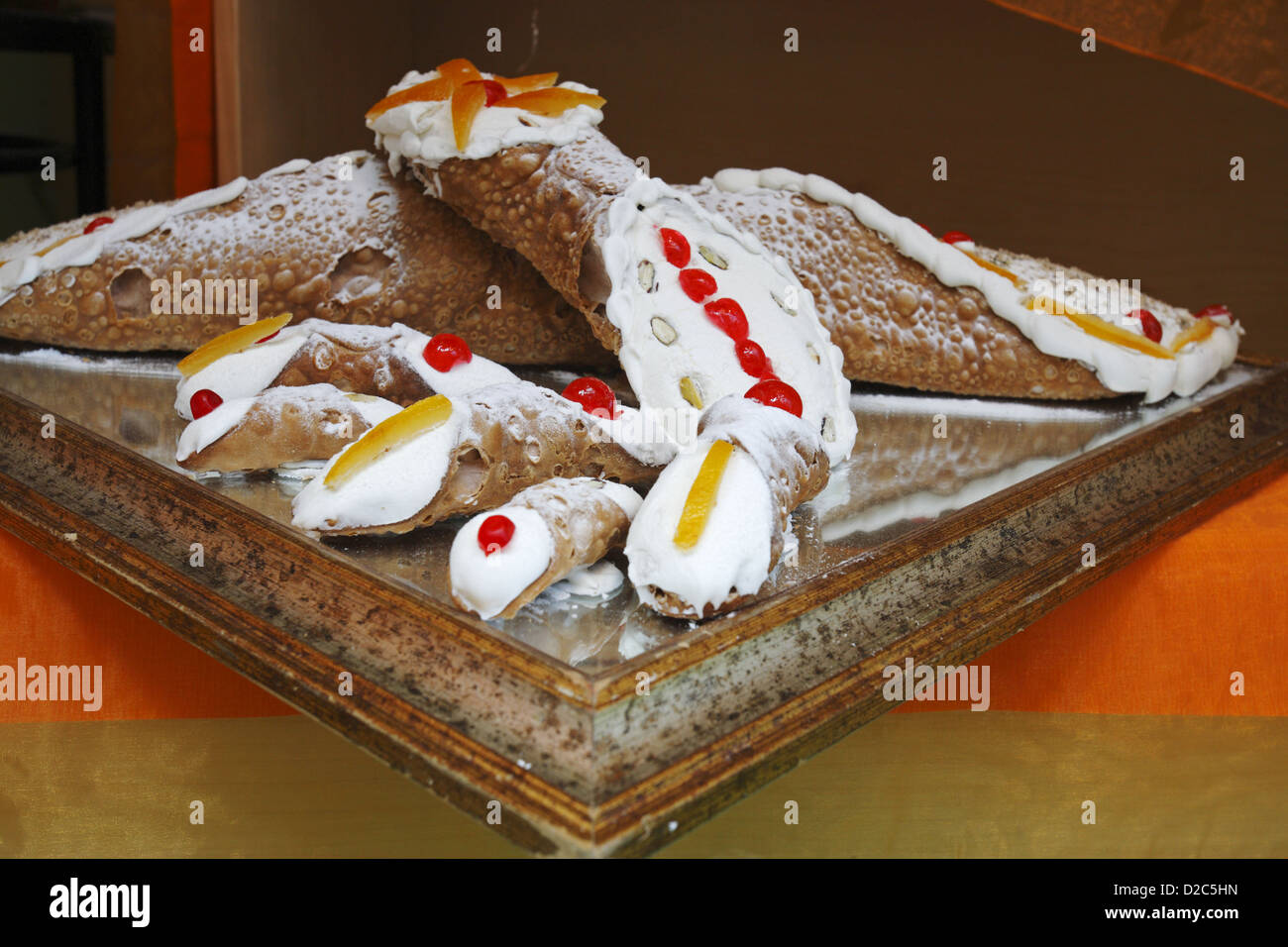 Cannoli on a display in a bakery, Sicily, Italy Stock Photo - Alamy