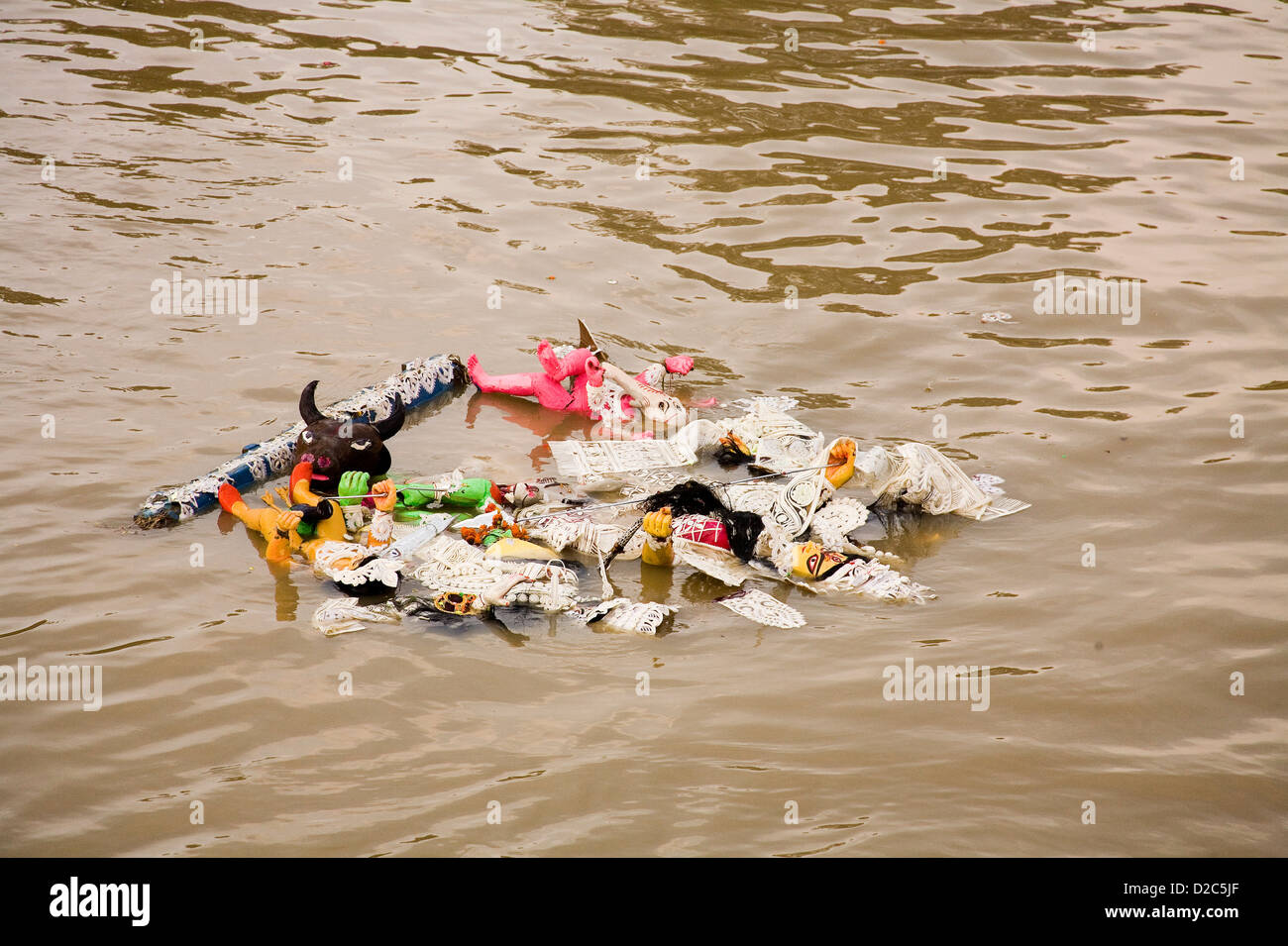 Farewell Durga Idol Into Water River Hooghly - Visarjan Durga Pooja ...