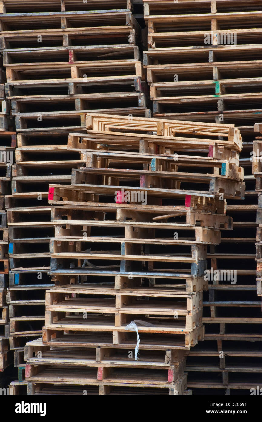 Stacks of pallets at pallet recyling business in Michigan, USA Stock ...