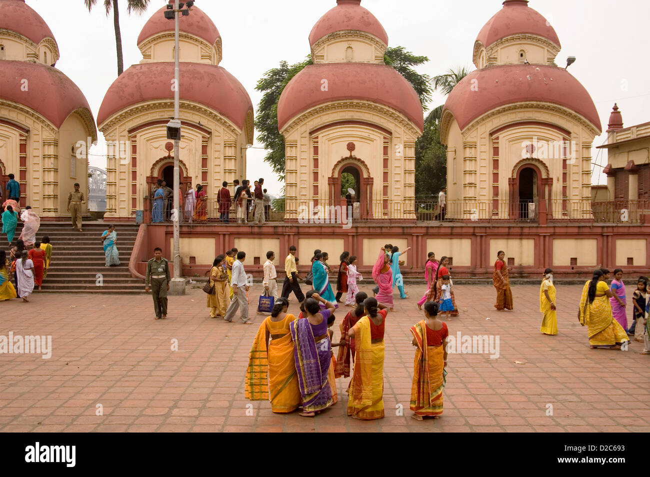 Pilgrims At Dakshineshwar Kali Temple. Ramakrishna Paramhans Lived Here ...
