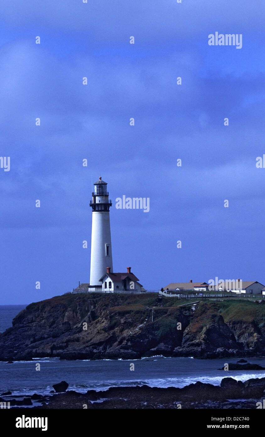 The Pigeon Point Lighthouse in Santa Cruz, California Stock Photo - Alamy