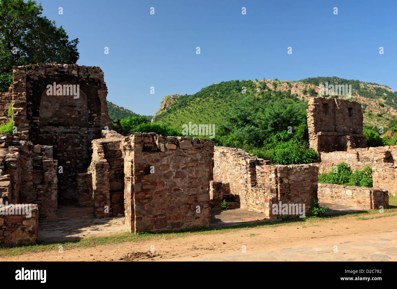 Ancient Site Bhangarh, Ruins Of Bhangarh, Forts Of Rajasthan, Bhangarh ...