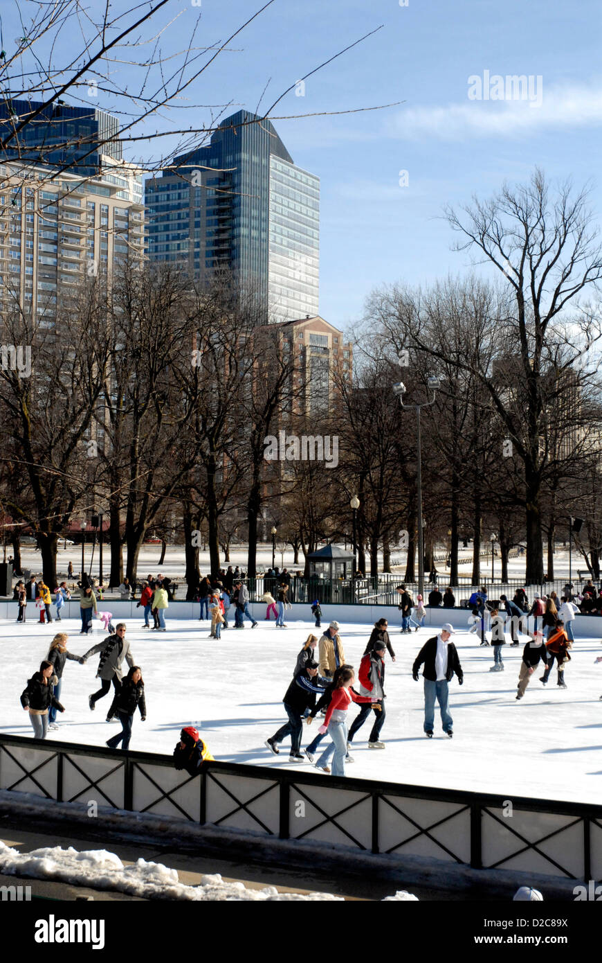 Frog pond skating hi-res stock photography and images - Alamy