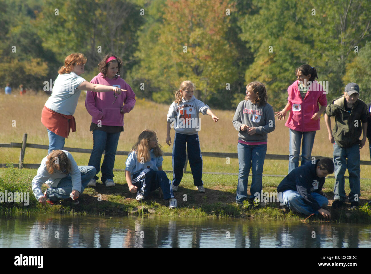 6th grade girls hi-res stock photography and images - Alamy