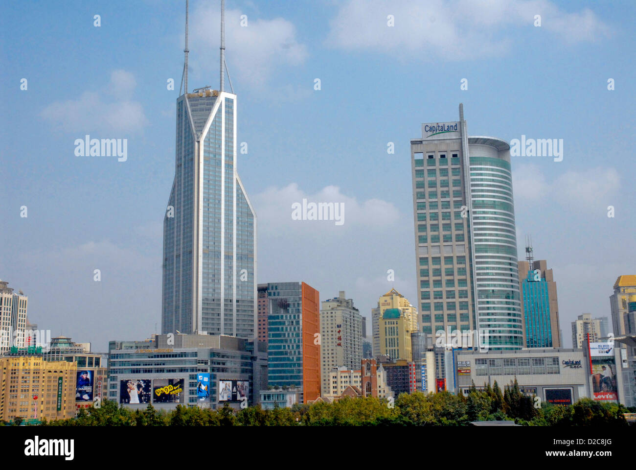 Shimao international plaza shanghai hi-res stock photography and images ...
