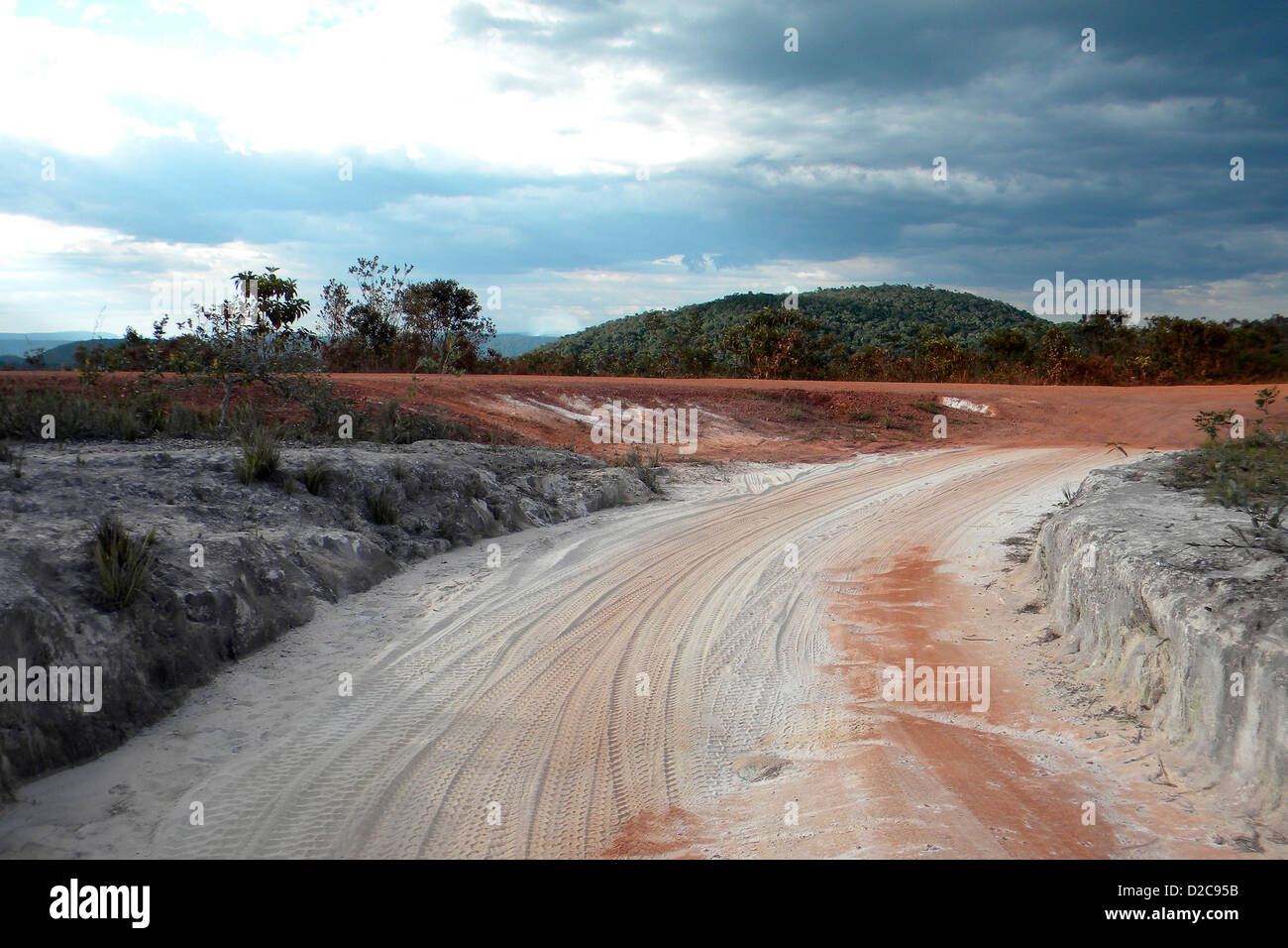 Venezuela, Gran Sabana, dirt road Stock Photo - Alamy