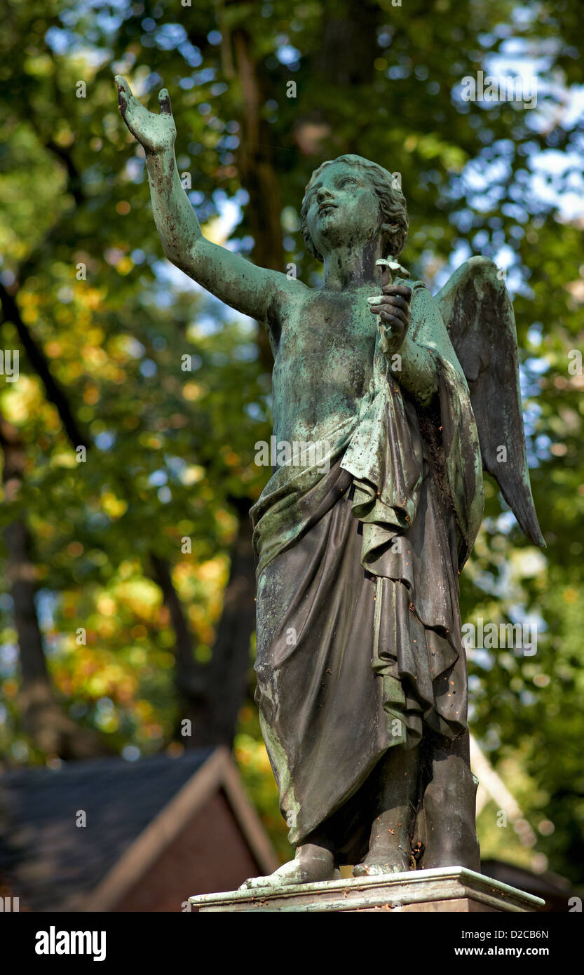 Berlin, Germany, angel figure on cemetery Dorotheenstaedtischen Stock ...