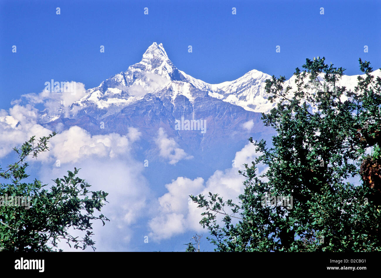 White mountains range hi-res stock photography and images - Alamy