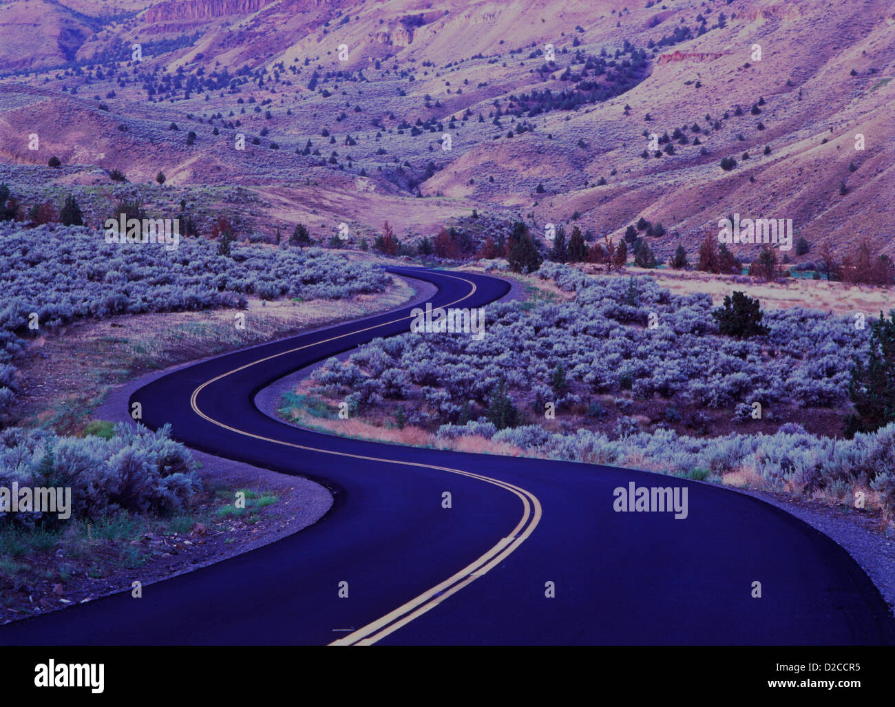 Empty country road transportation highways hi-res stock photography and ...