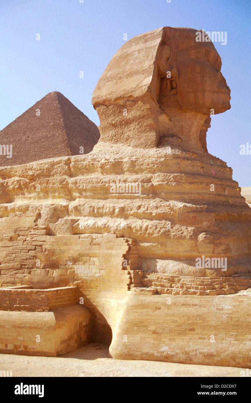 Egypt. Sphinx And Pyramid Stock Photo - Alamy