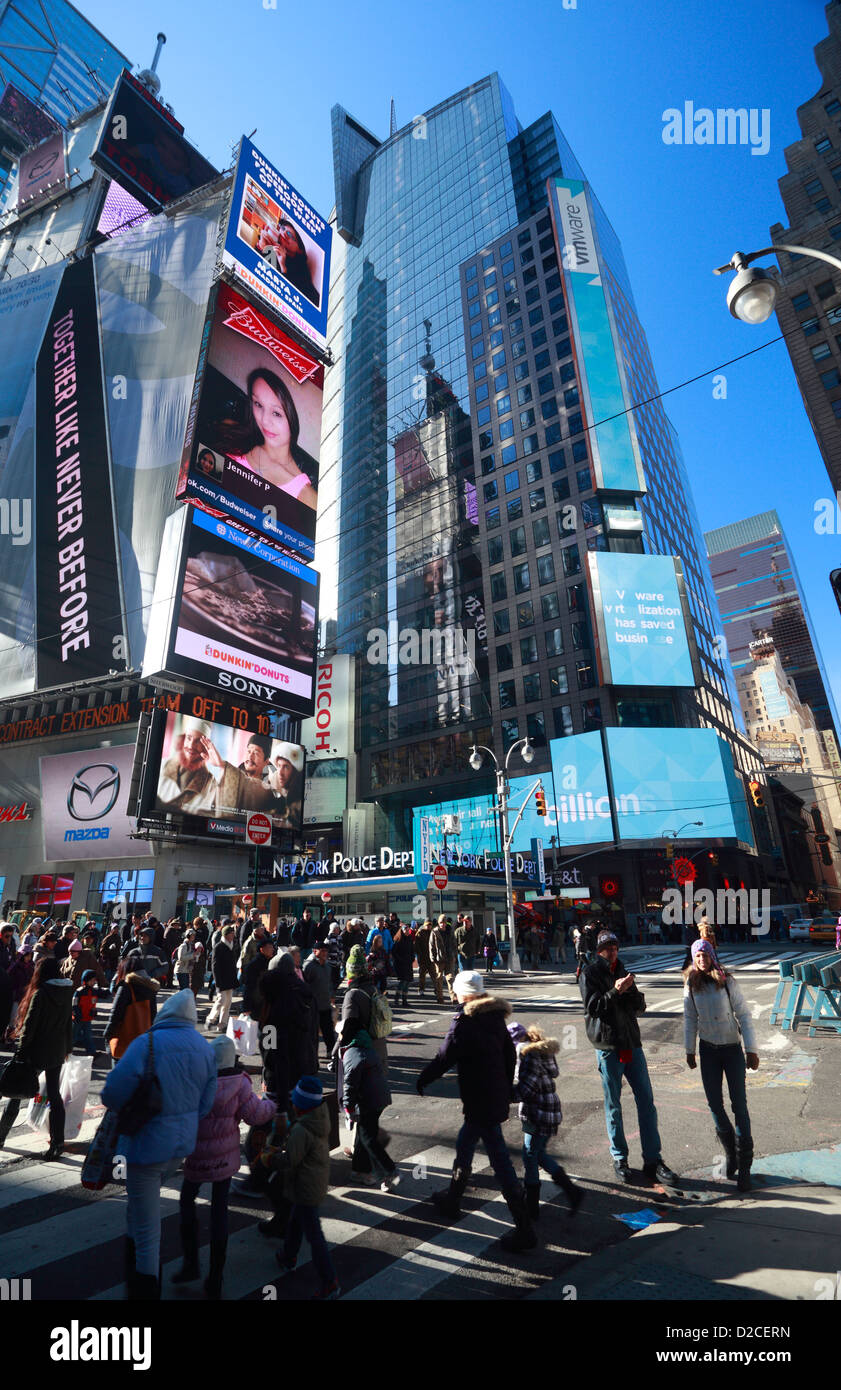 Times square manhattan hi-res stock photography and images - Alamy