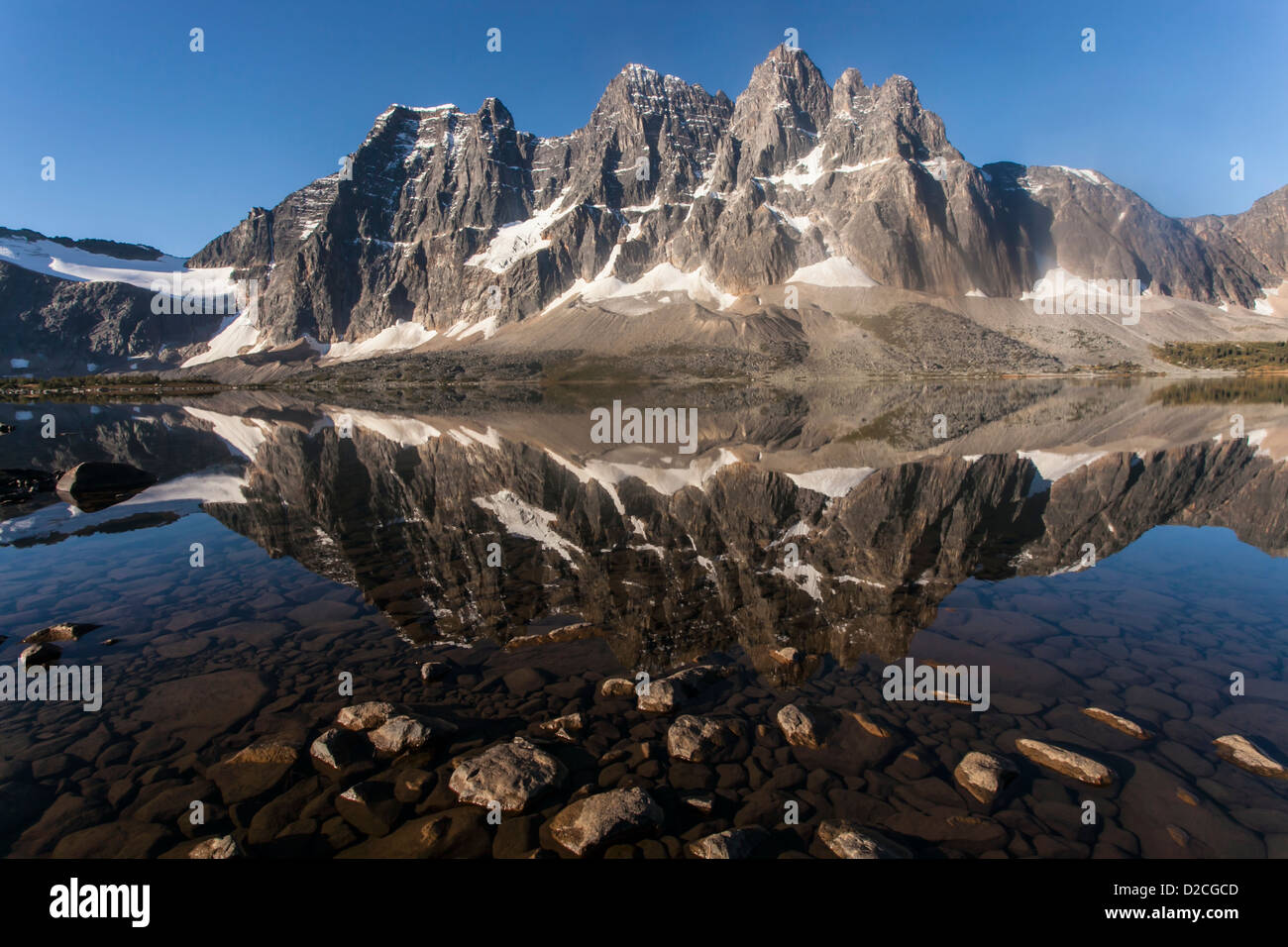 Tonquin valley jasper national park hi-res stock photography and images ...
