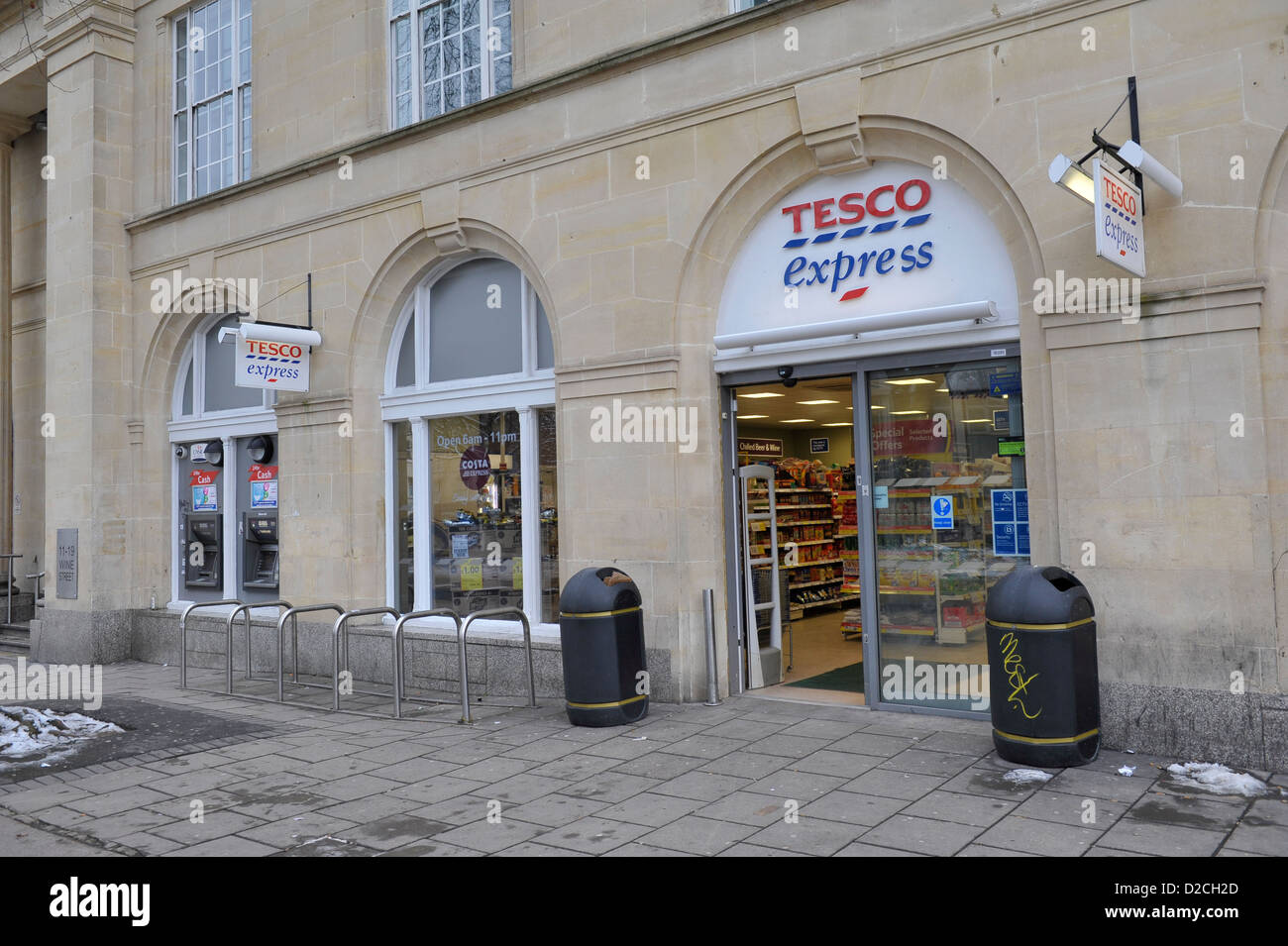 Tesco Express Retail shop or unit on UK street Stock Photo - Alamy