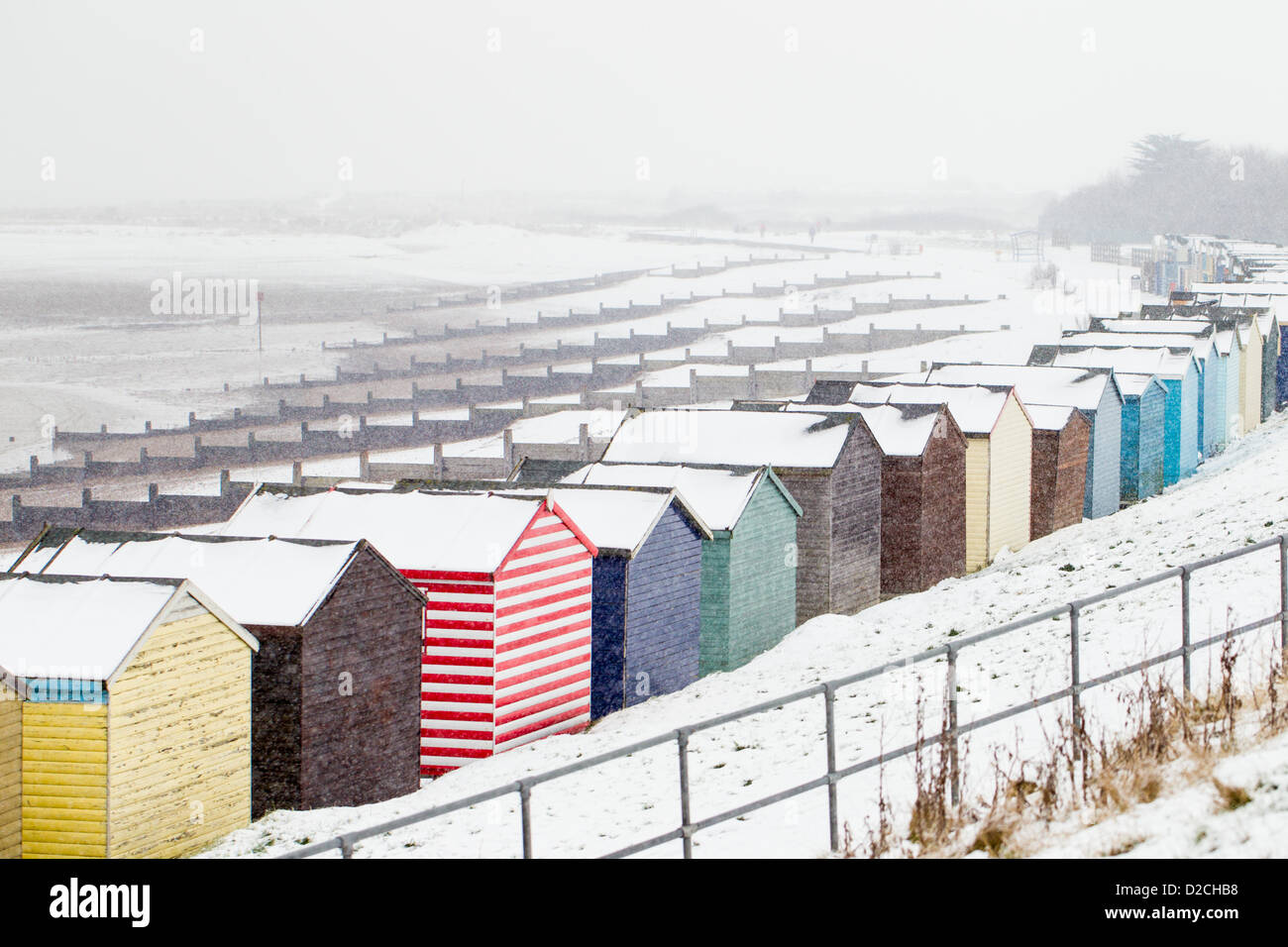 Kent, UK, Sunday January 20th 2013. The winter snow reaches the seaside ...