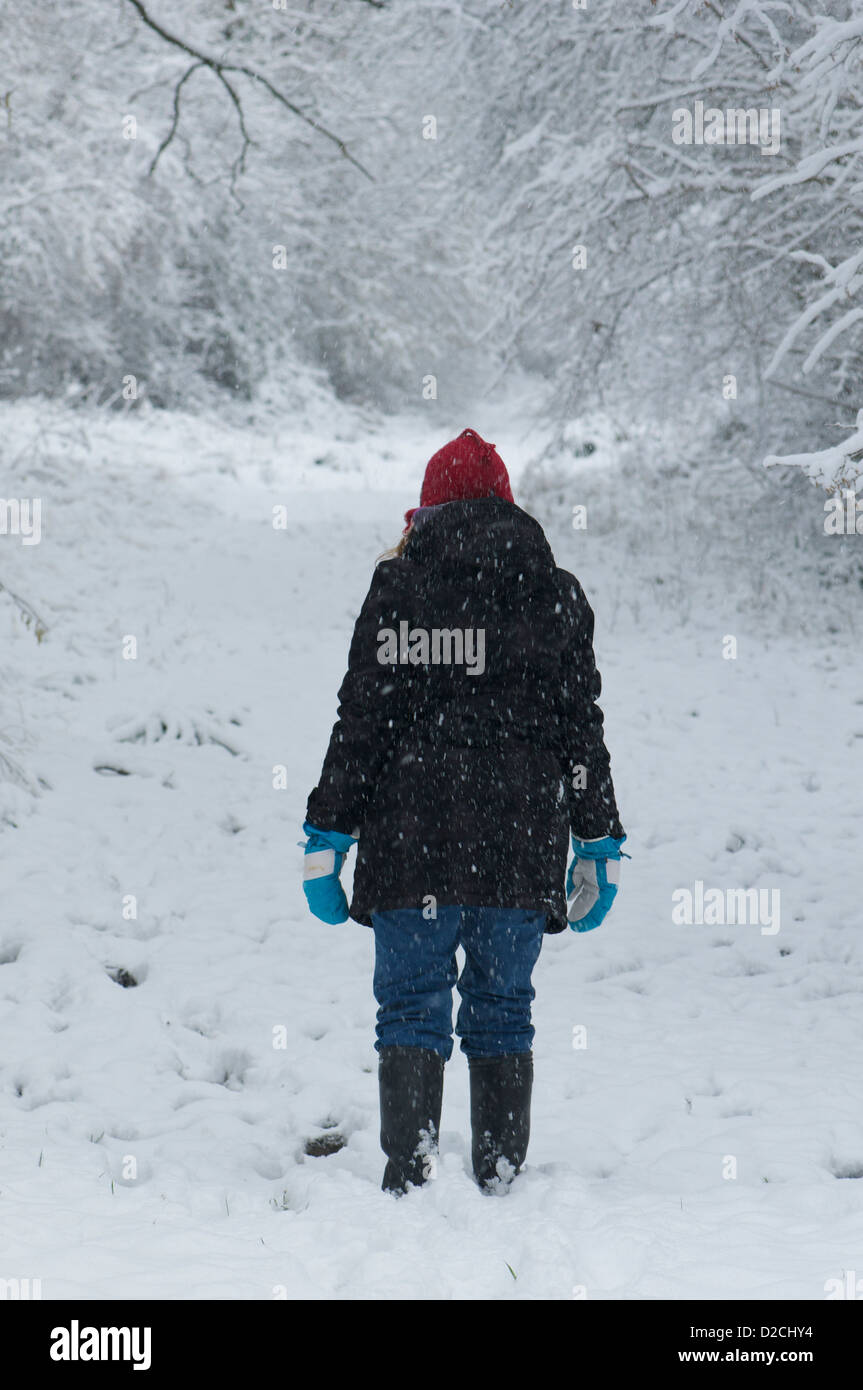 Lone figure in landscape hi-res stock photography and images - Alamy