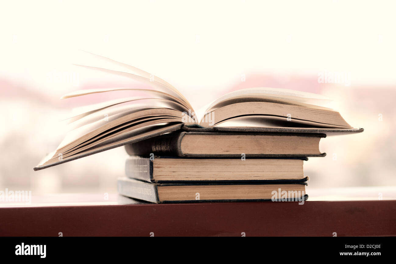Old books open hi-res stock photography and images - Alamy