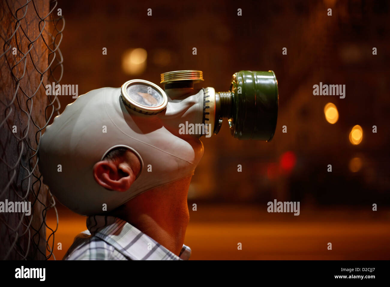 Man in gas mask camouflage hi-res stock photography and images - Alamy