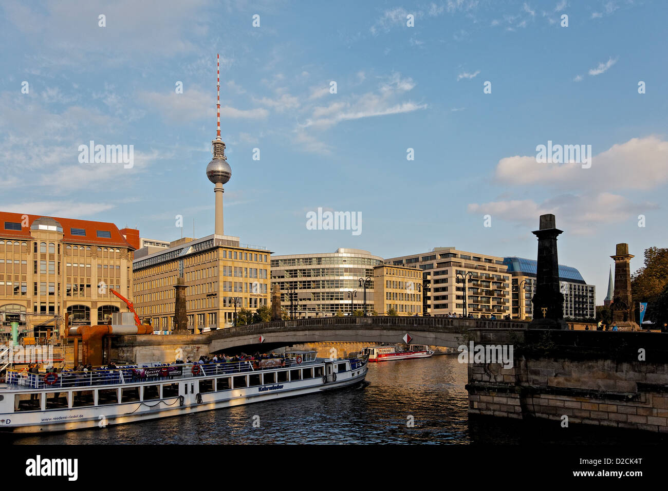 Pleasure cruiser on the rover Spree, Berlin Stock Photo - Alamy