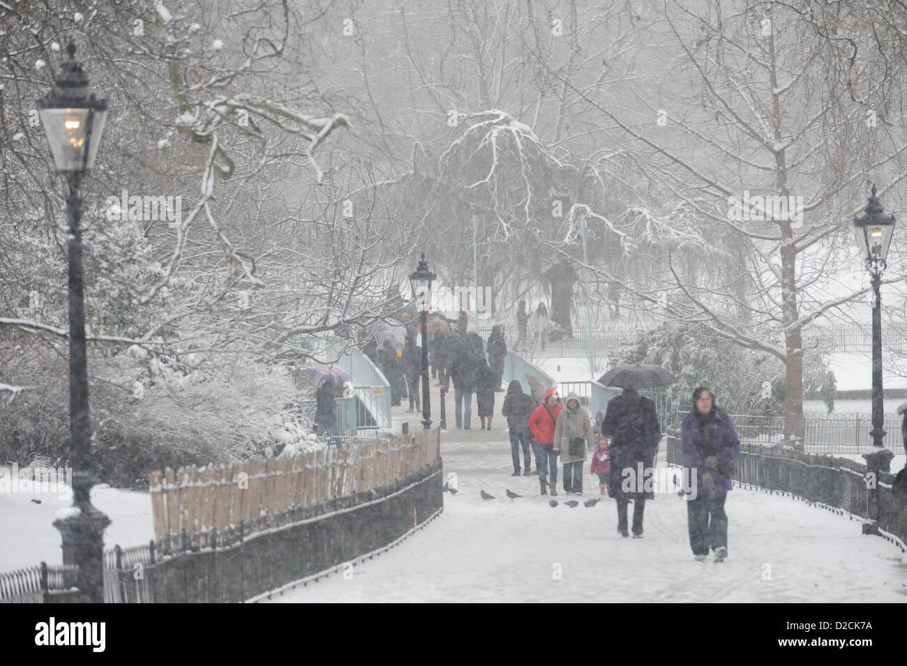 St James's Park, London, UK. 20th January 2013. People walk in the park ...