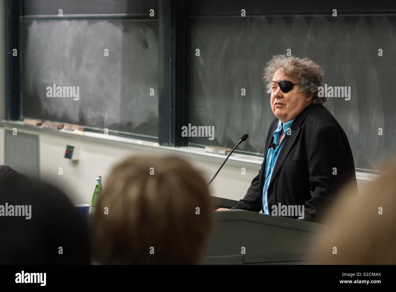 University of cambridge lecture hall hi-res stock photography and ...