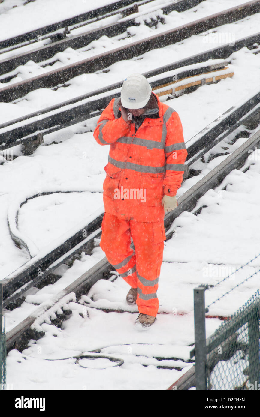 Ebury bridge hi-res stock photography and images - Alamy
