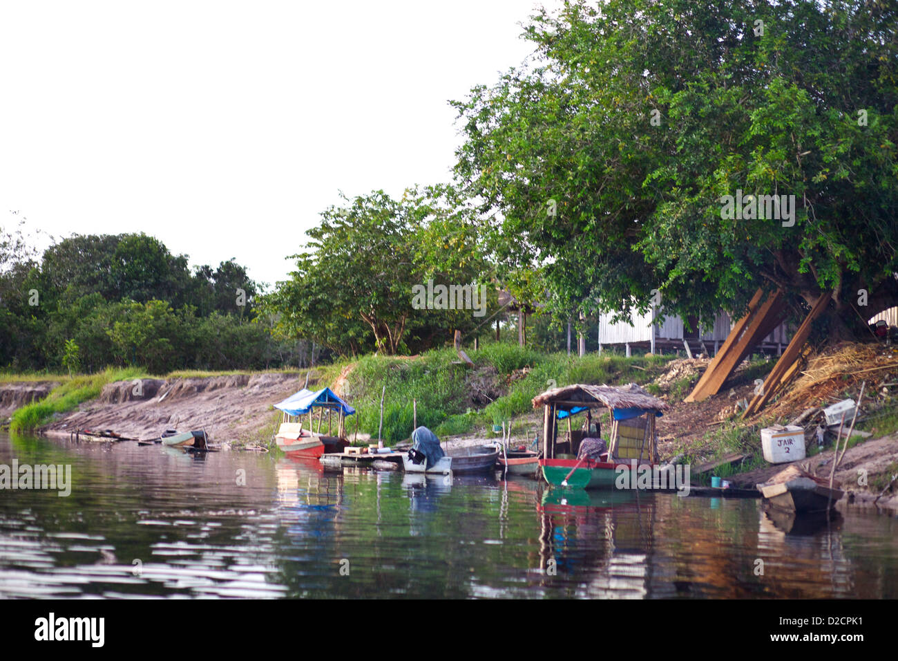 Amazon villages hi-res stock photography and images - Alamy