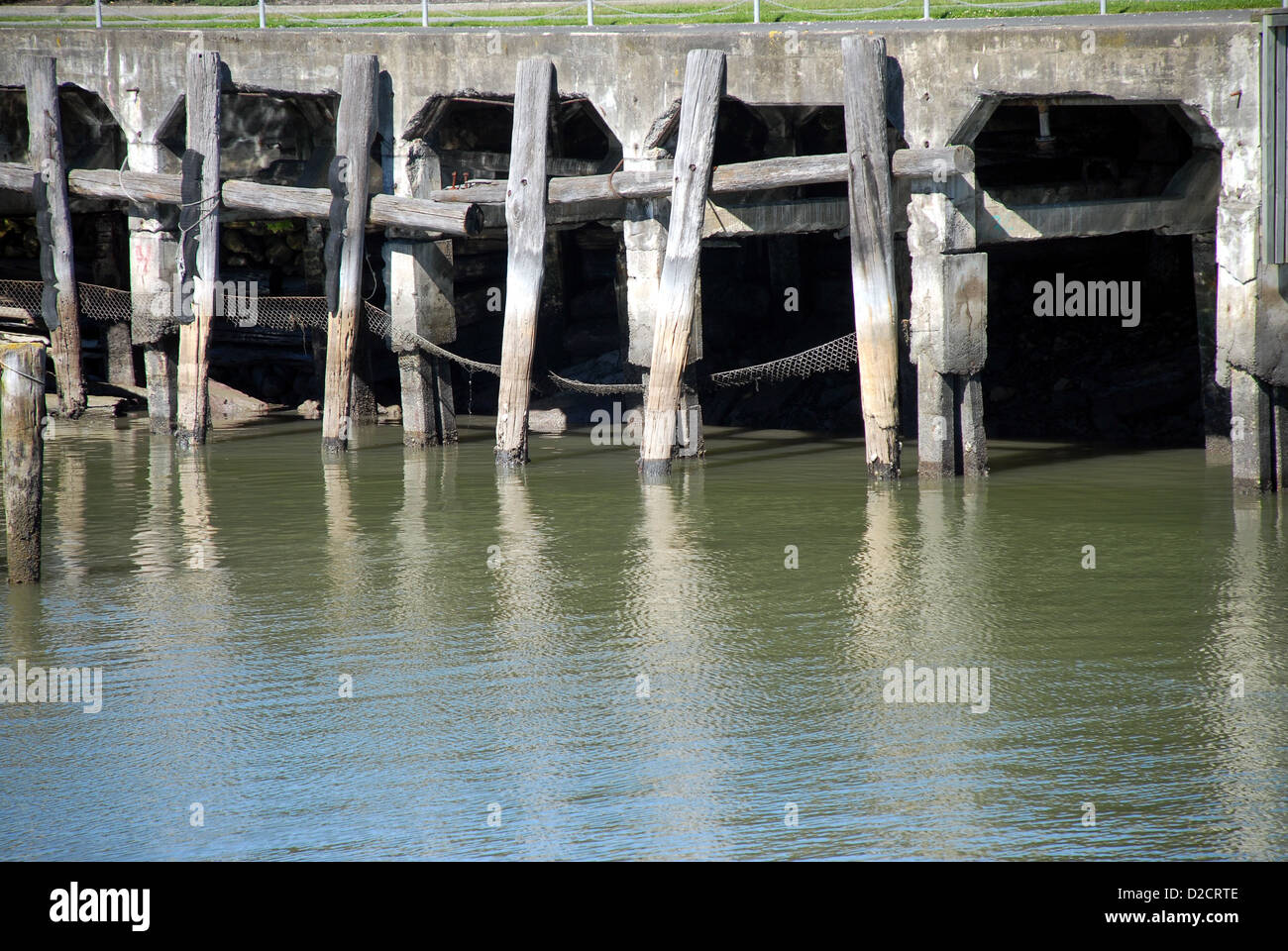 Rustic wharf hi-res stock photography and images - Alamy