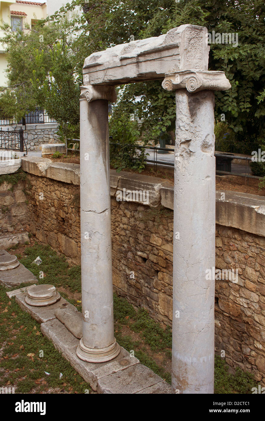 Ancient Greek ruins on the Platka. Athens, Greece Stock Photo - Alamy