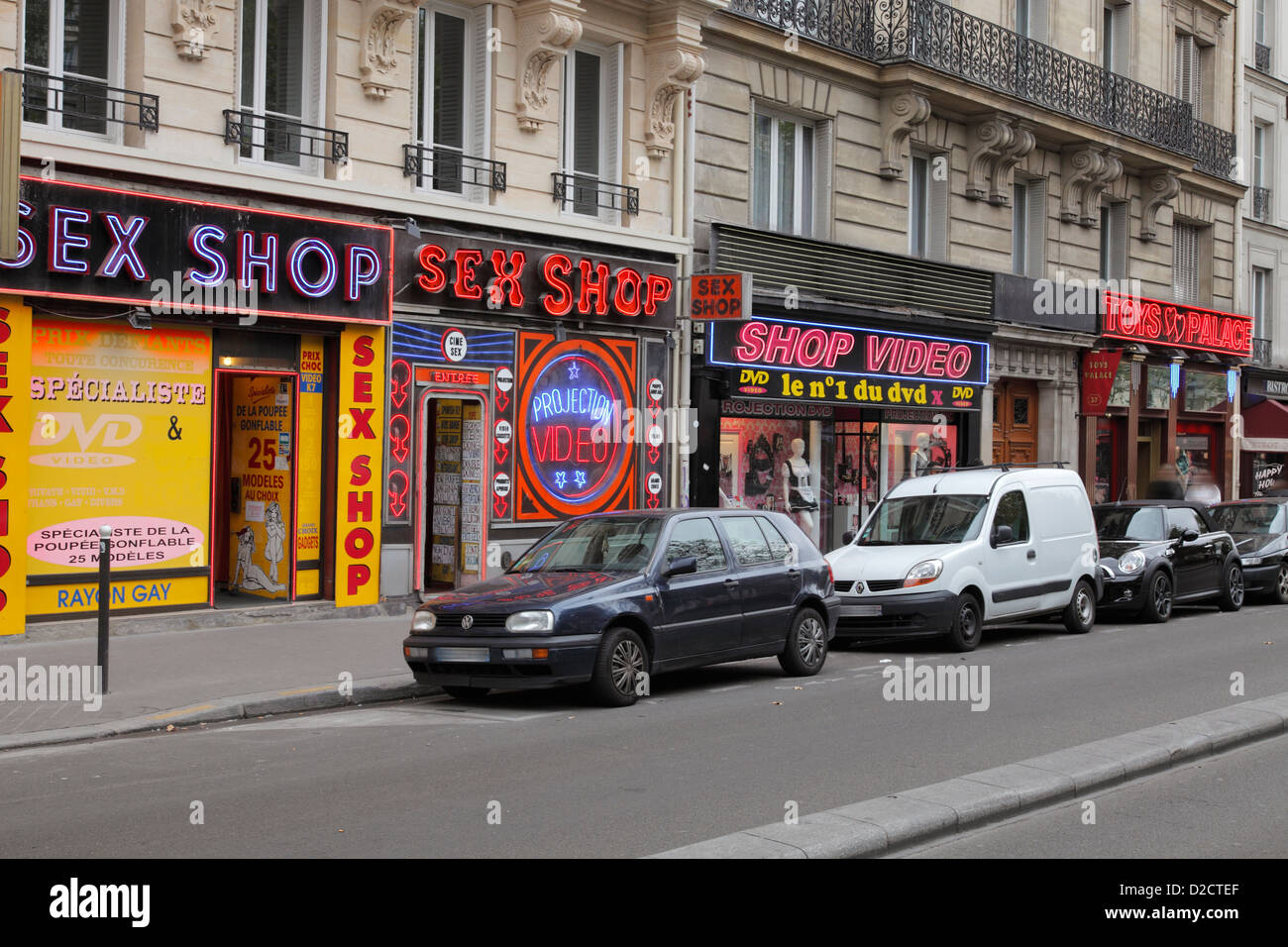 Boulevard de Clichy - a red-light district in Paris Stock Photo - Alamy
