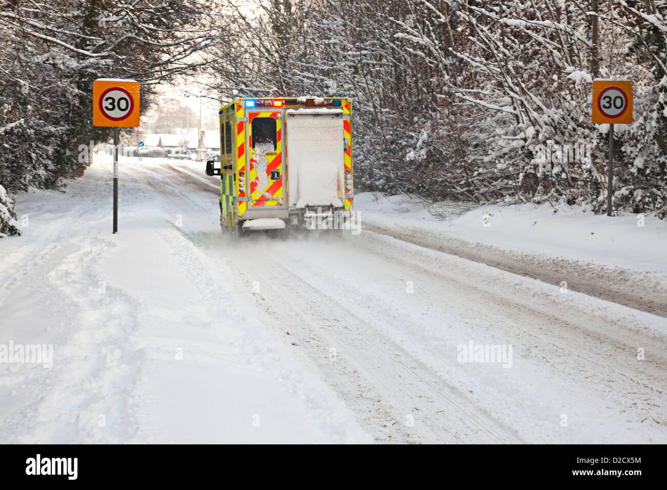 Snow ambulance hi-res stock photography and images - Alamy