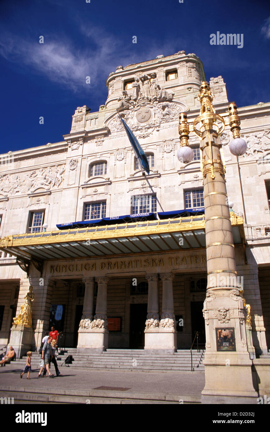 Royal dramatic hi-res stock photography and images - Alamy