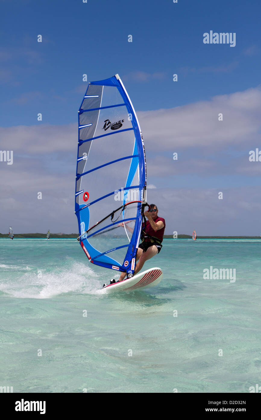 Perfect surfing hi-res stock photography and images - Alamy