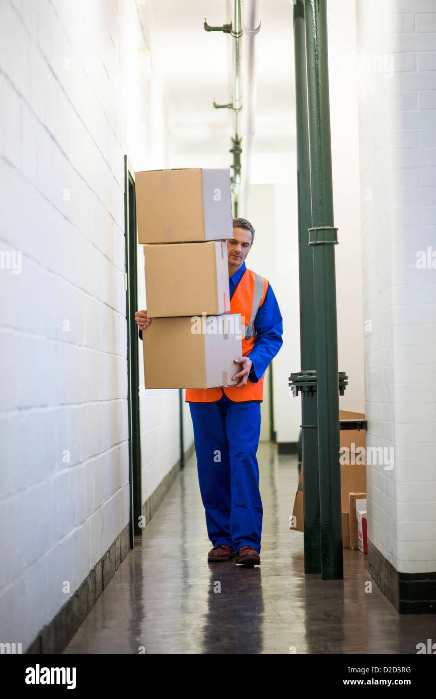 Load boxes hi-res stock photography and images - Alamy