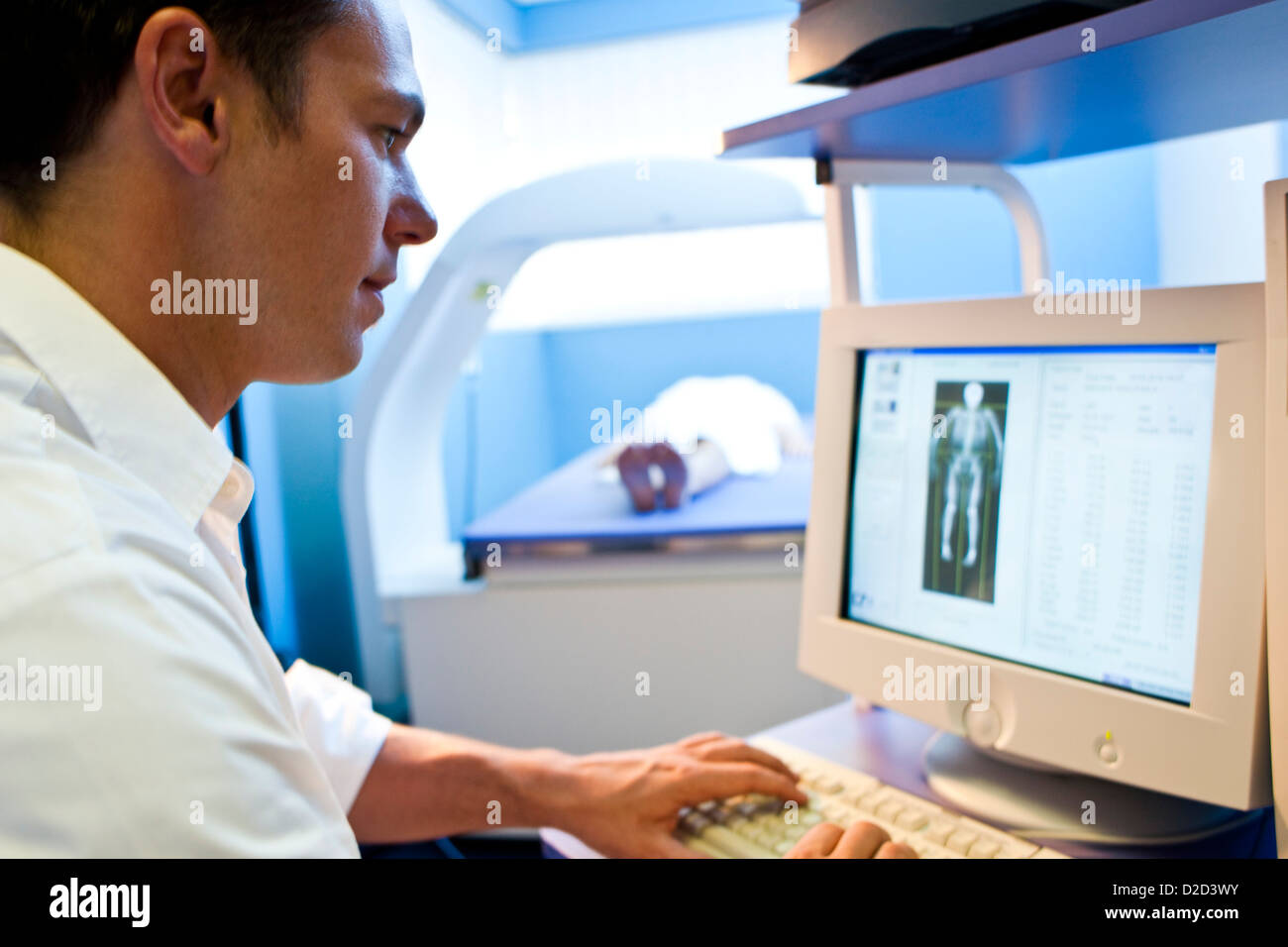 Bone scan hi-res stock photography and images - Alamy
