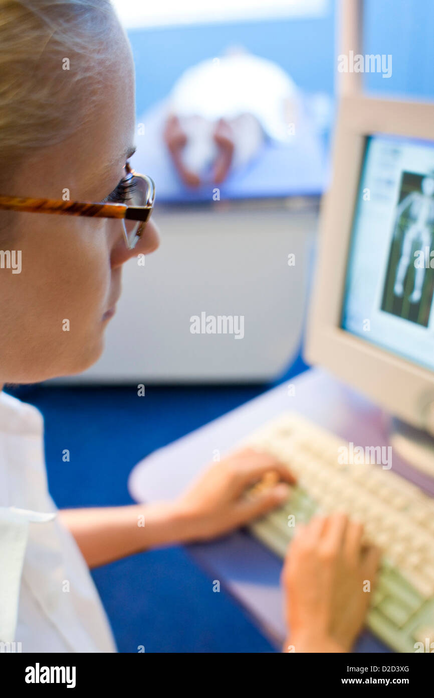MODEL RELEASED Bone density scan Stock Photo - Alamy