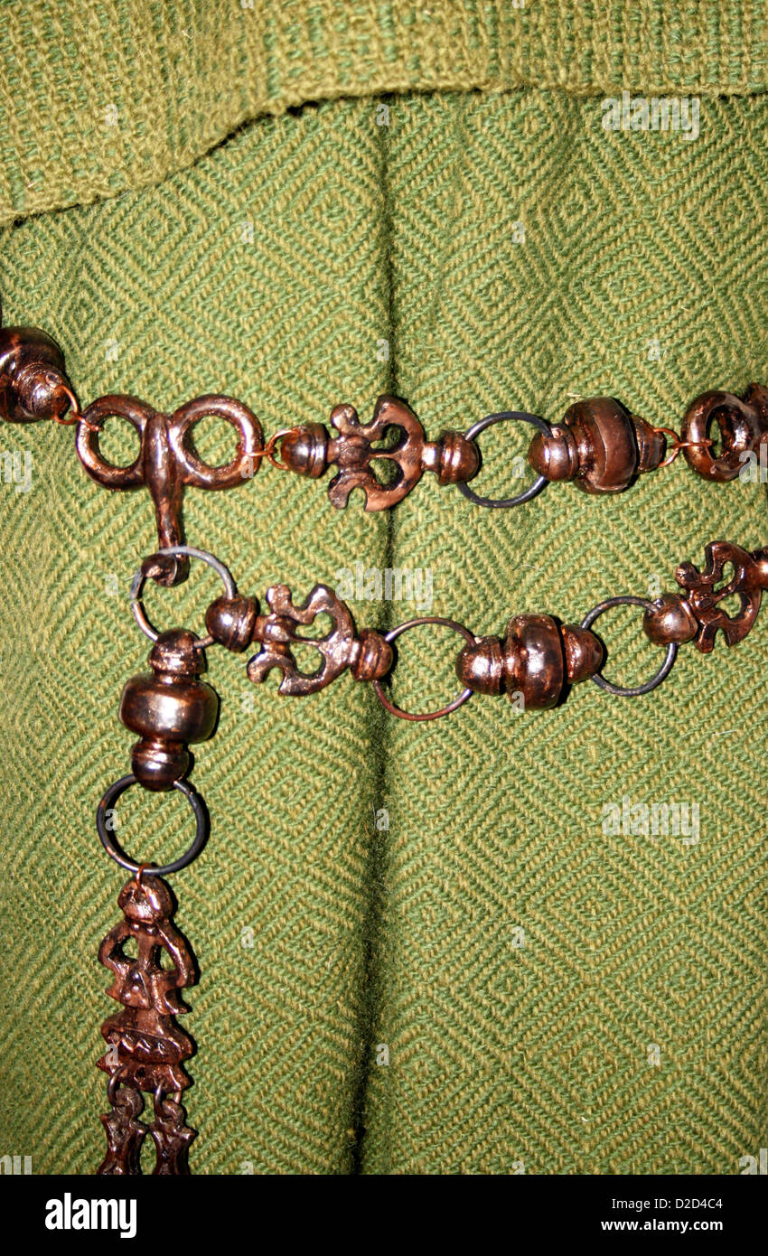 Celtic jewelry hi-res stock photography and images - Alamy