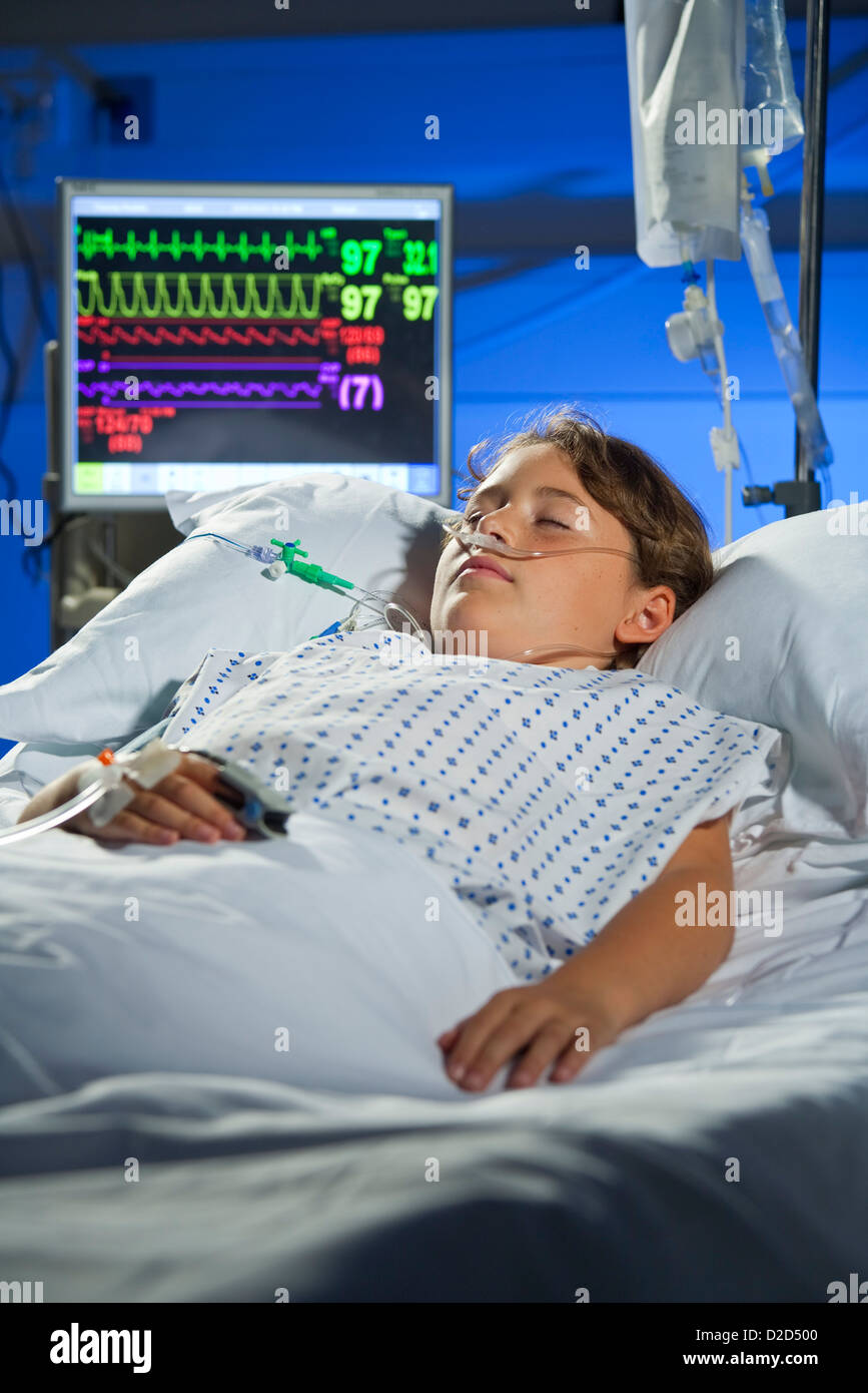 MODEL RELEASED Intensive care patient Stock Photo - Alamy