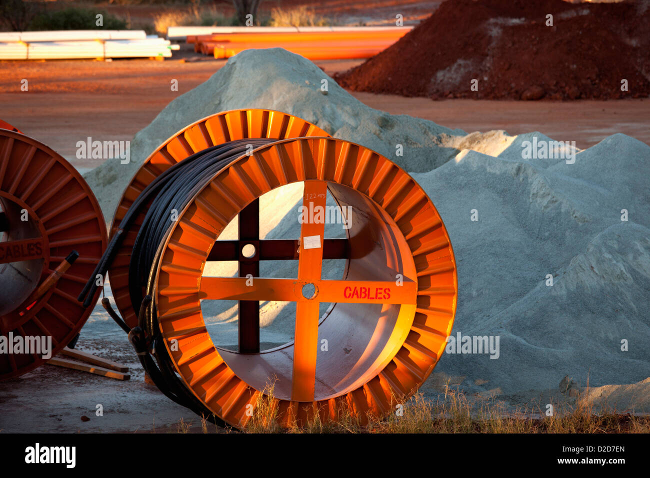 Large scale mining hi-res stock photography and images - Alamy
